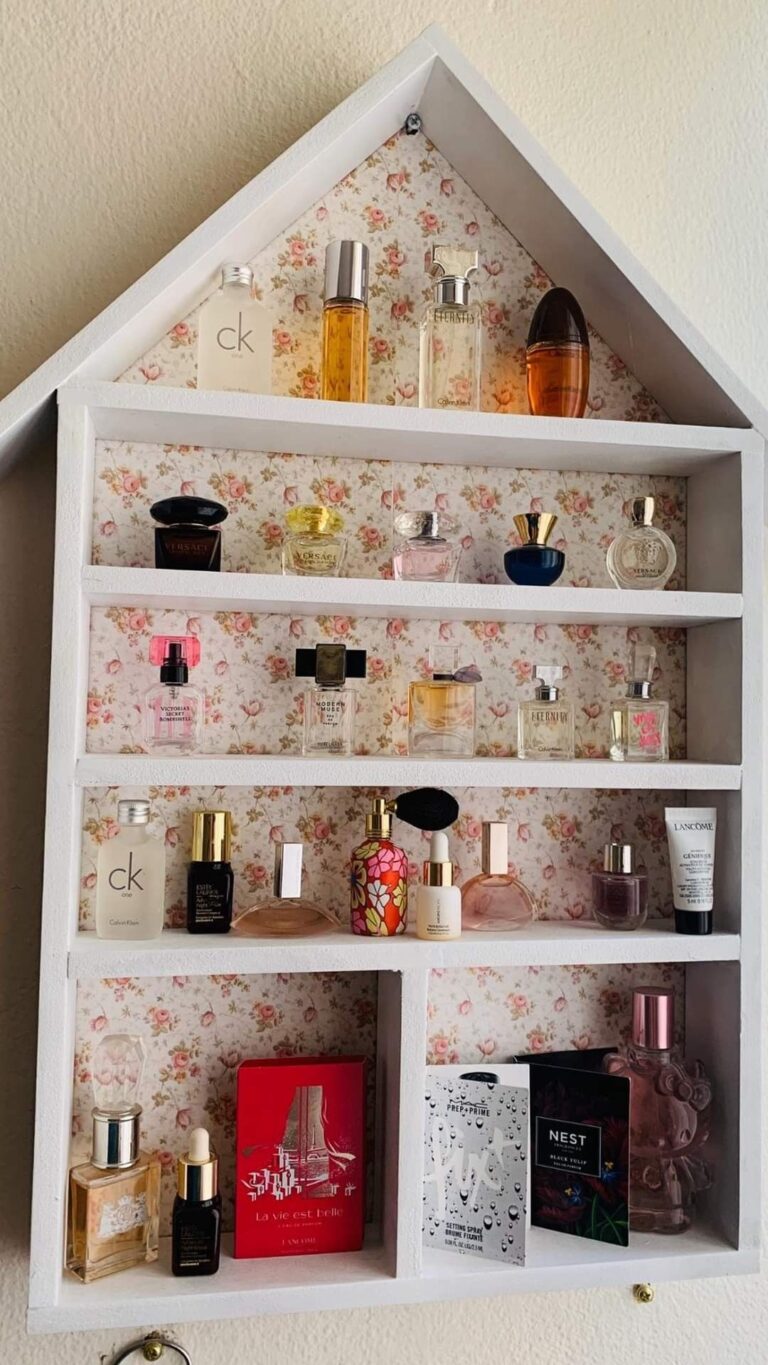 9+ Easy Ways to Organize Perfume on Your Shelf for a More Streamlined Look