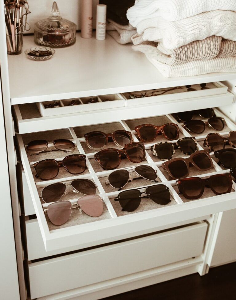 21+ Best DIY Sunglass Storage Ideas for an Organized Collection