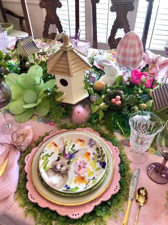 19+ Spring-Inspired Easter Tablescape Ideas